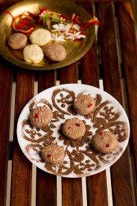 Chocolate Peda (Step by Step) - Flavors of Mumbai