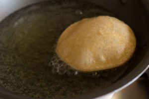 How to make Perfect Pooris (crisp, soft & fluffy) - Flavors of Mumbai